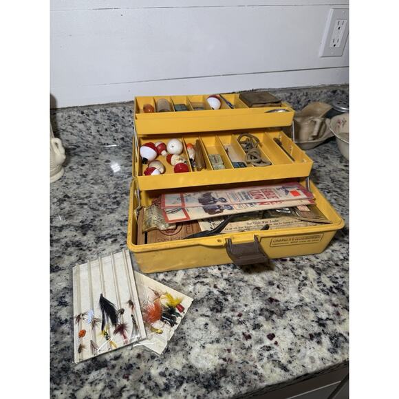 Old Pal | Other | Vintage Old Pal Woodstream Fishing Tackle Box With ...